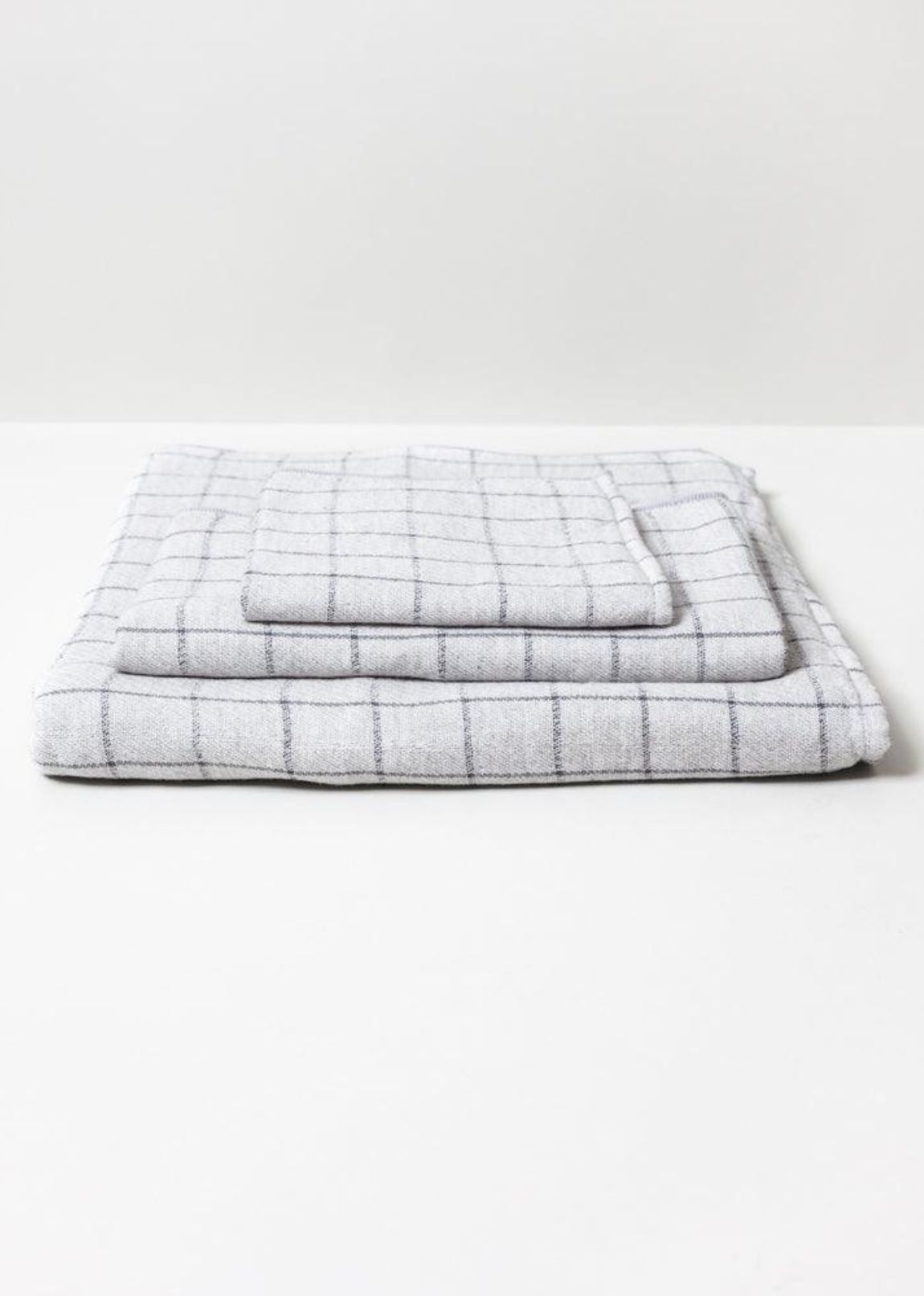 Kontex Graph Checkered Towel - Charcoal – Ottoloom