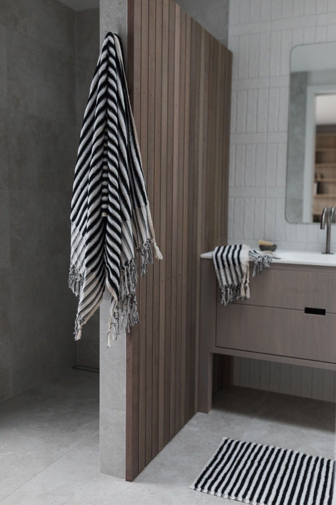 Black Stripe Collection – Ottoloom